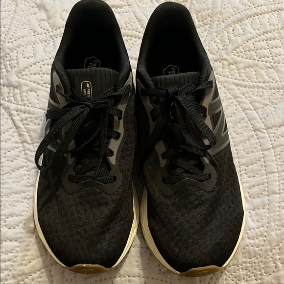 New Balance | Shoes | New Balance Black Athletic Shoes With Cushioned ...